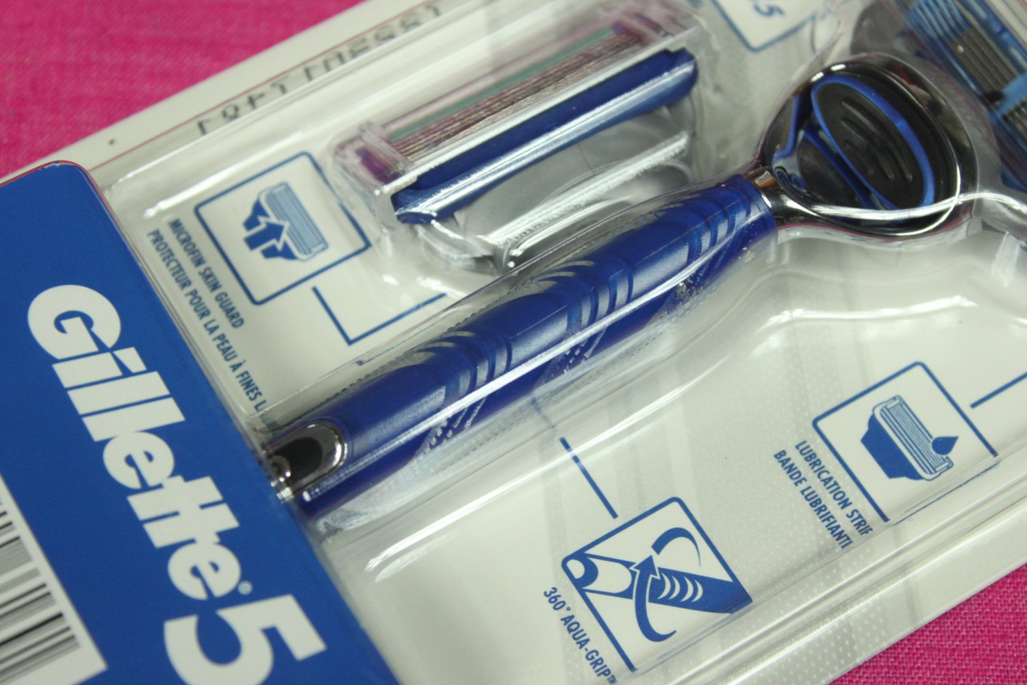 Gillette 5 Aqua Grip Razor with 2 Cartridges