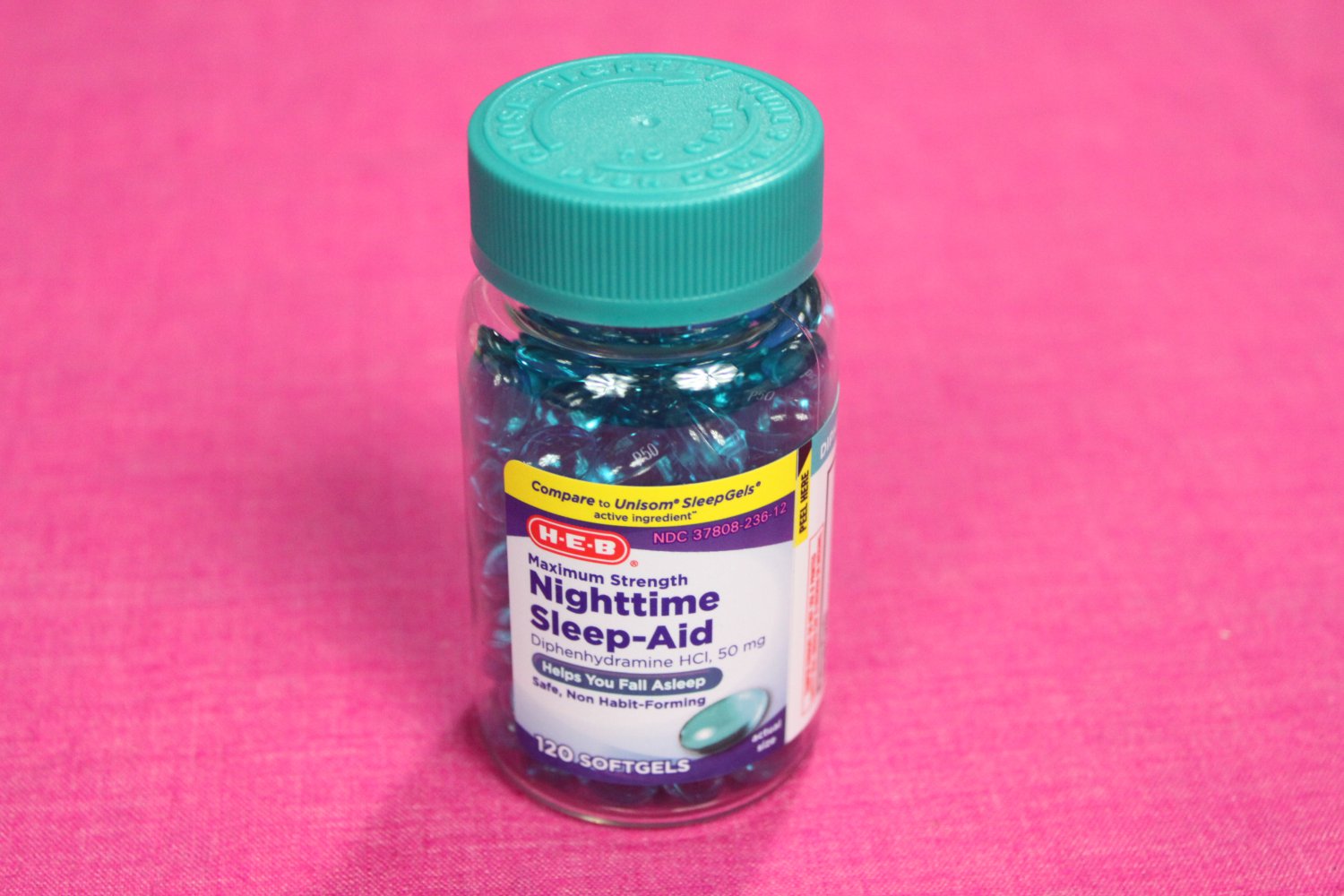 HEB Maximum Strength Nighttime Sleep Aid Diphenhydramine 120 gel caps