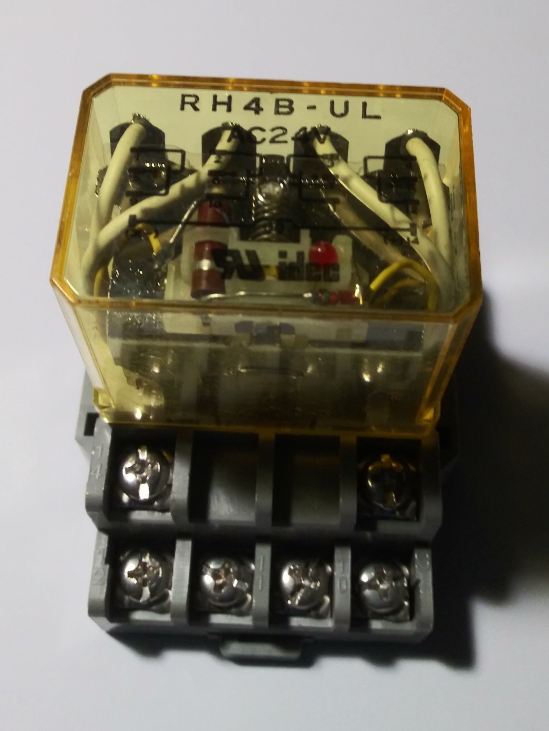 Idec RH4B -UL relay 24 VAC w/led and socket.