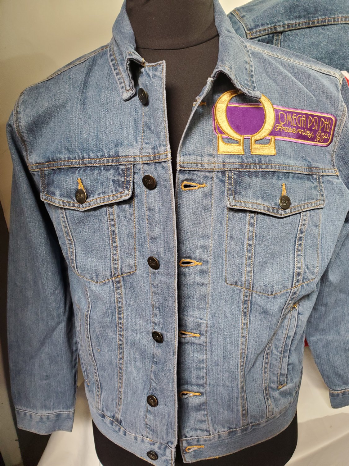 OMEGA PSI PHI FRATERNITY DENIM JEAN JACKET SIZE MEDIUM