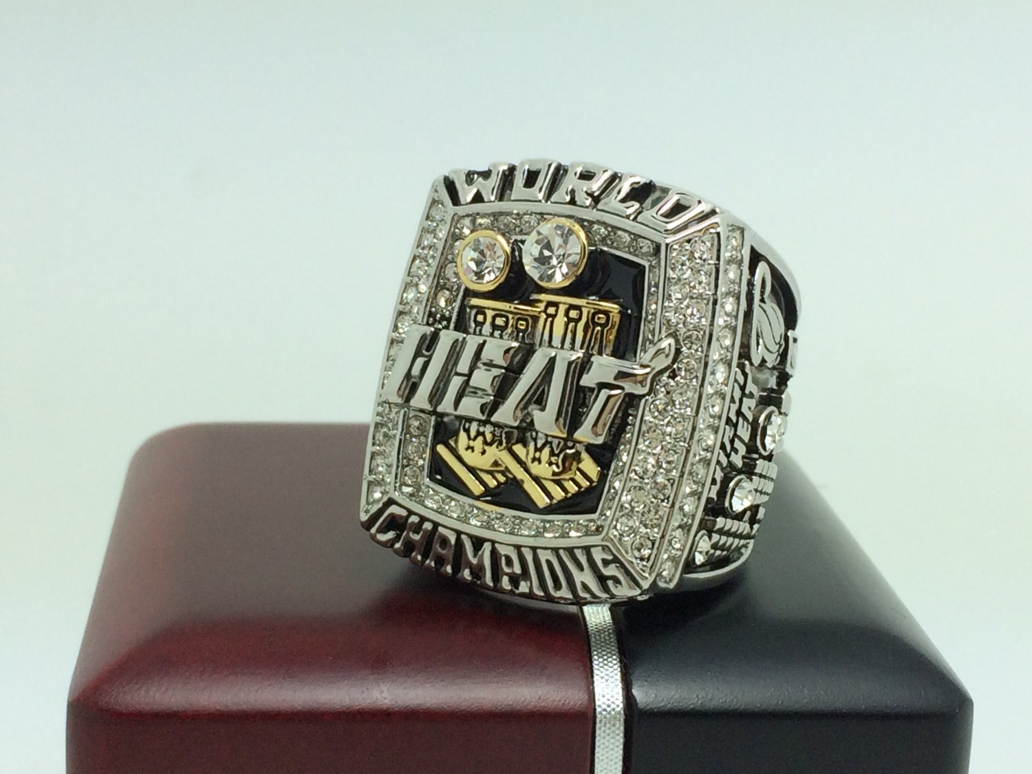 2013 Miami Heat Basketball NBA Championship Ring James name 10 Size ...
