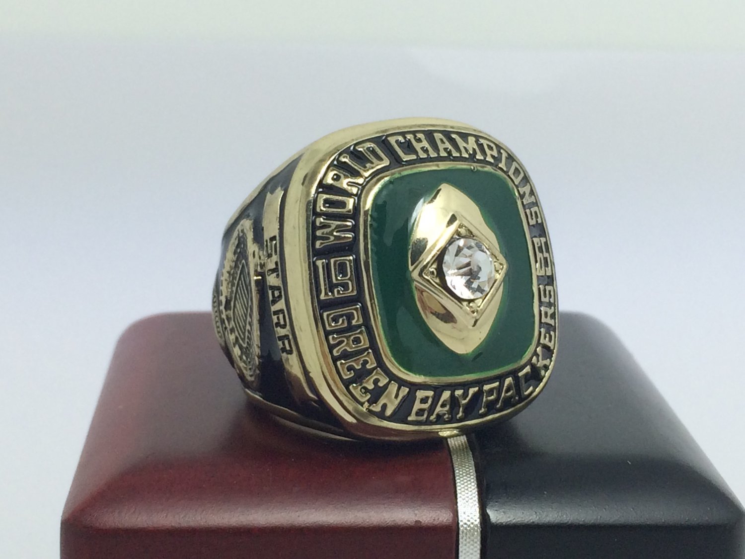 1965 Green bay packers world Championship Ring 11 Size With wooden box