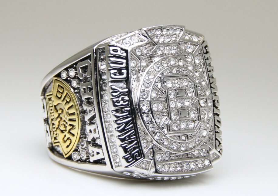 2011 Boston Bruins Hockey Stanely Cup Championship ring 8-14 Size