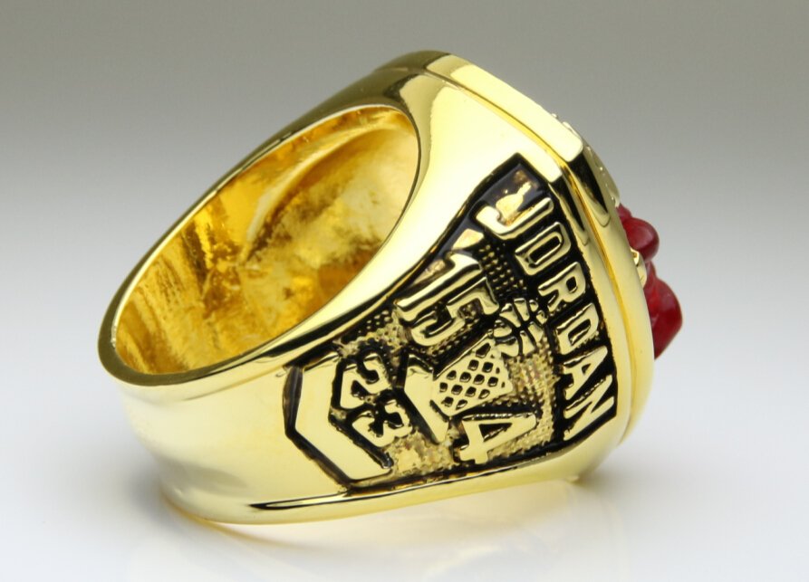 1993 Chicago Bulls Basketball NBA Championship Ring 10 Size