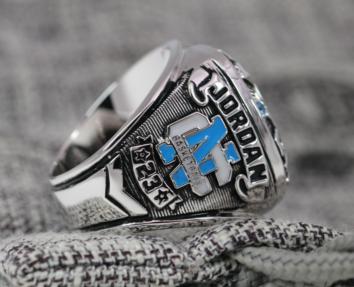 1982 North Carolina Tar Heels basketball National Championship rings 8 ...