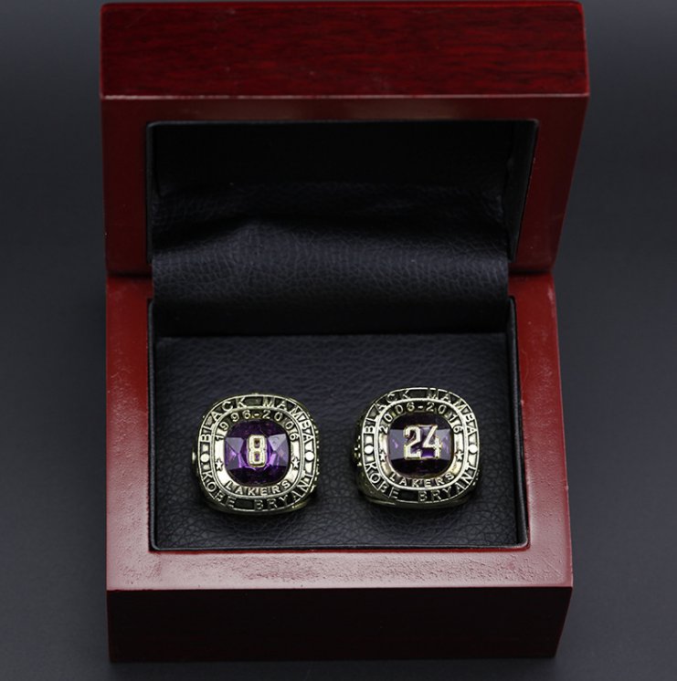 Kobe Bryant Black Mamba Hall Of Fame #8#24 Championship Ring with case（698）