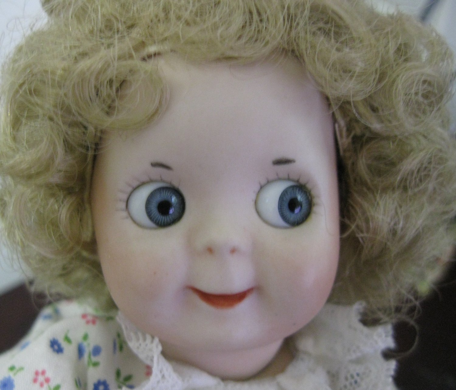 ANTIQUE GERMAN REPRODUCTION JDK KESTNER #221 GOOGLY EYE DOLL 10"