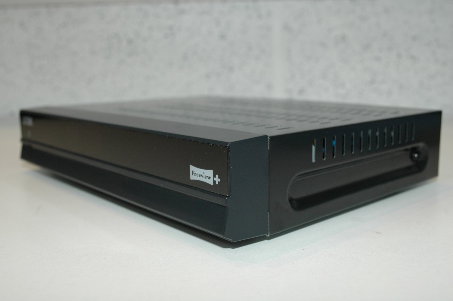 Logik 500GB Freeview+ Digital TV Recorder