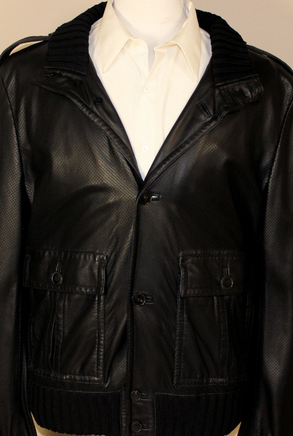 GUCCI JACKET $3580 BLACK PERFORATED LEATHER 7-BTN BOMBER JACKET 44 56e NEW