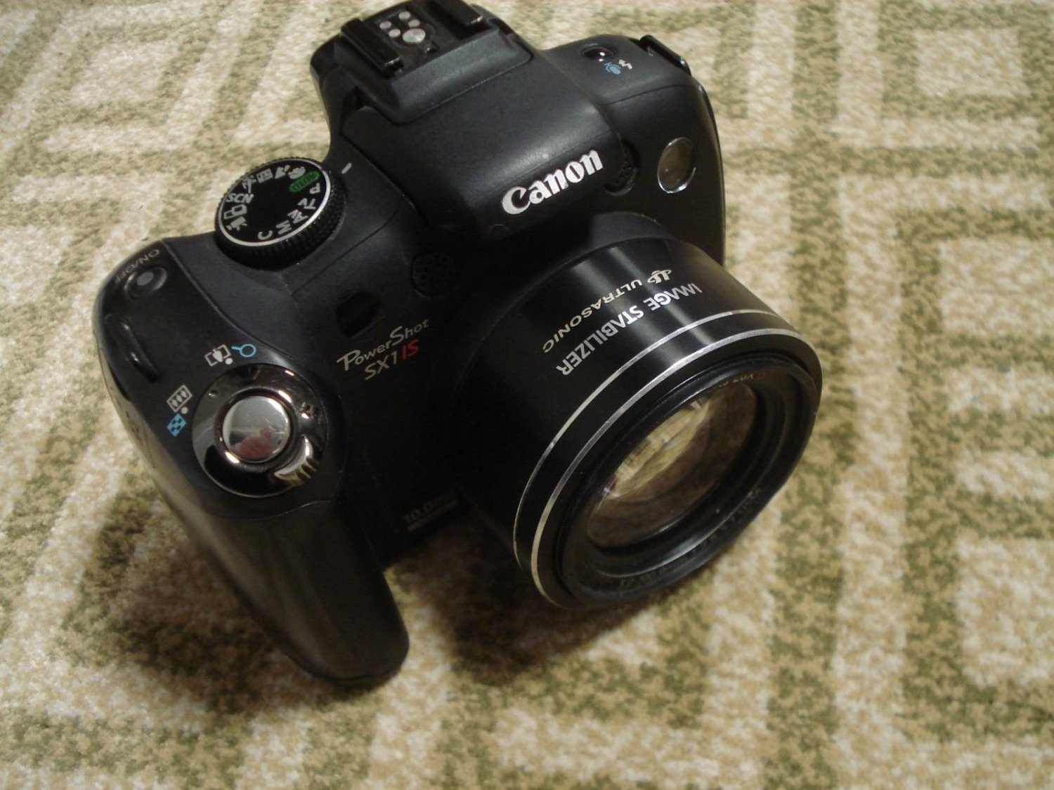LikeNew Canon PowerShot SX1 IS 10MP Digital Camera 20x Optical Zoom