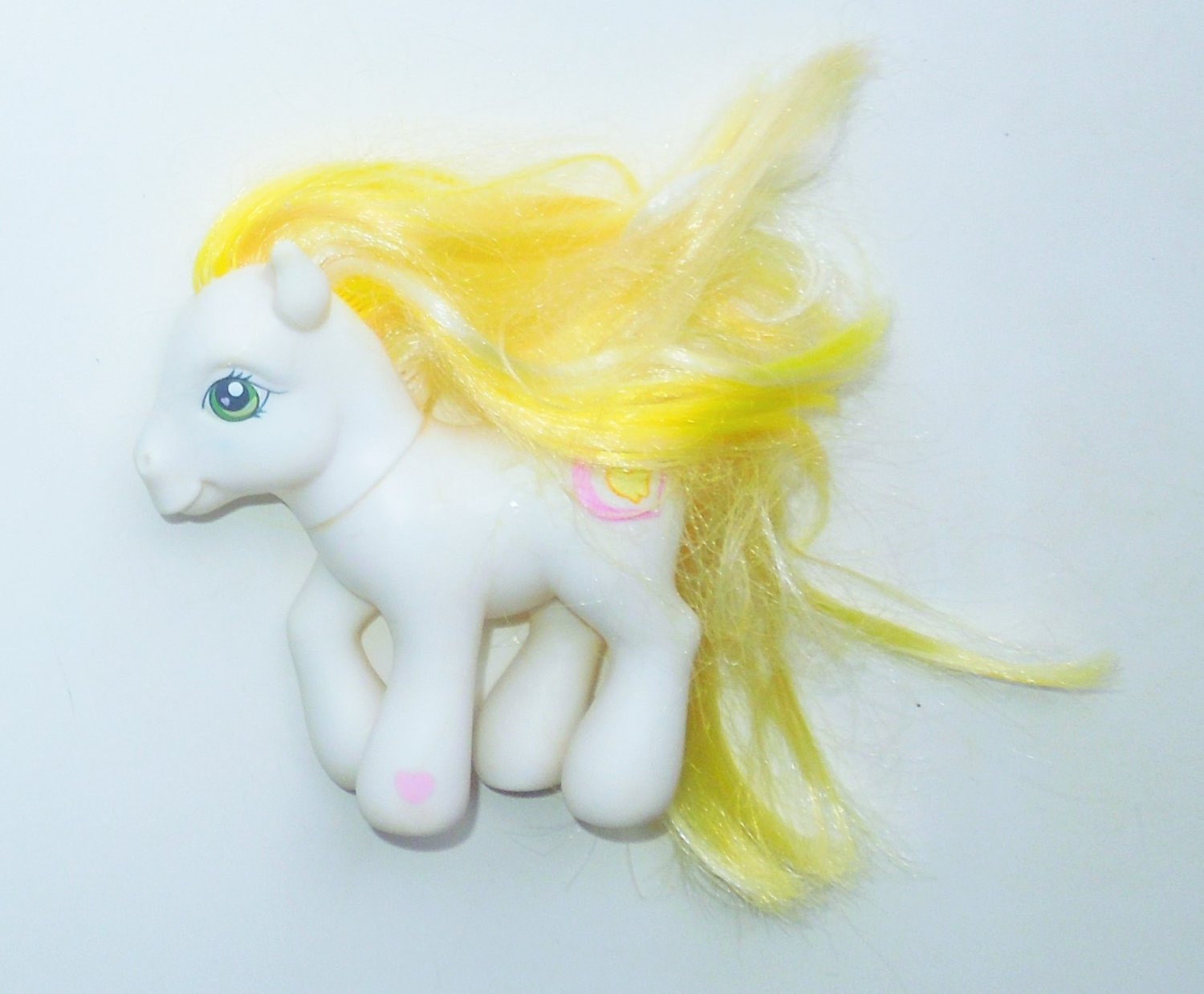 2002 Hasbro G3 My Little Pony MLP Golden Delicious Pony