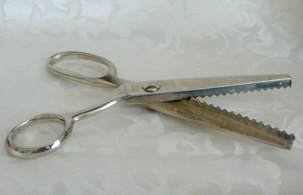 Hoffritz Pinking Shears Scissors Italy