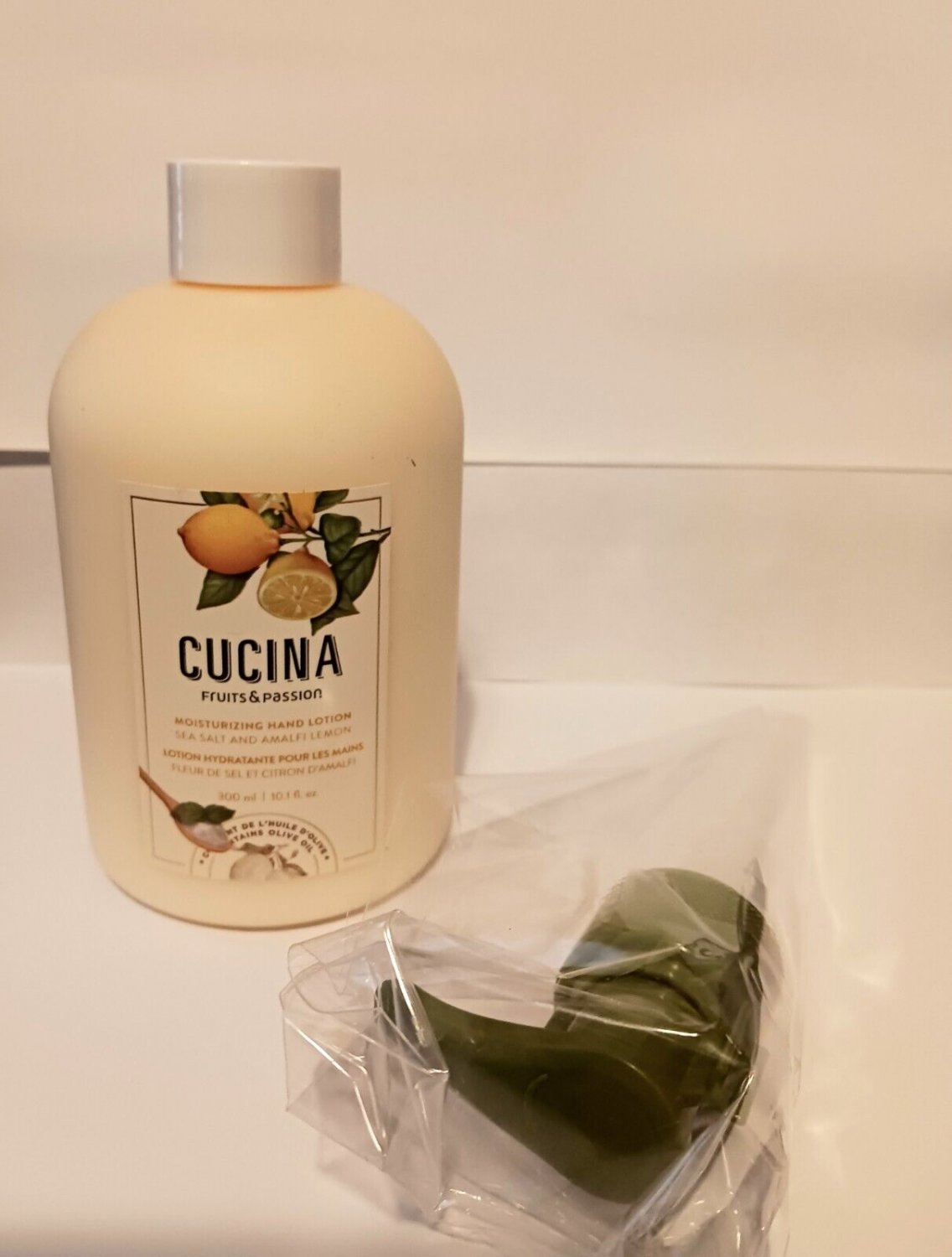 Avon Cucina Fruits & Passion Sea Salt Amalfi Lemon 10 oz Hand Lotion w ...