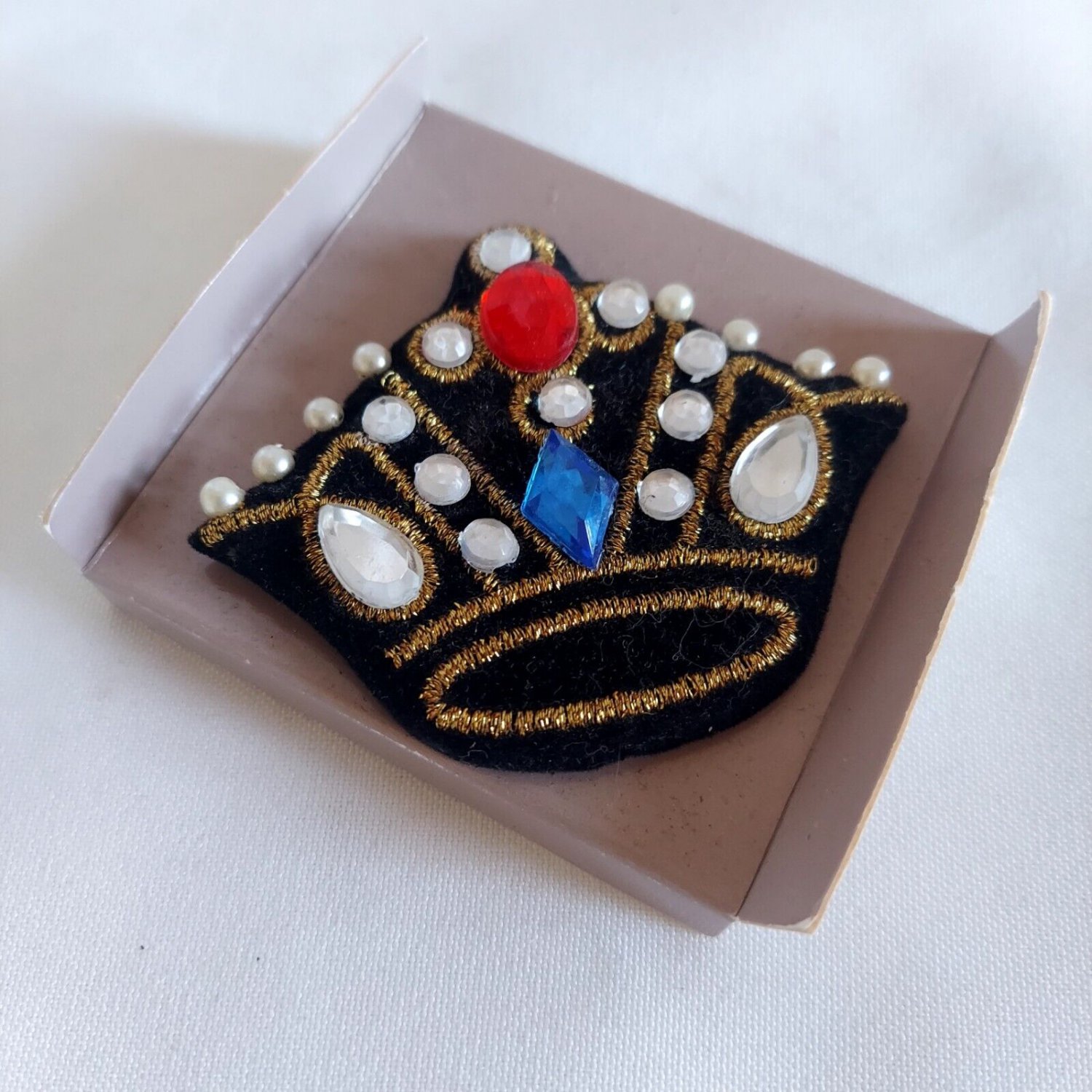 Avon Crown w/ Rhinestones Touch Pin Brooch Vintage
