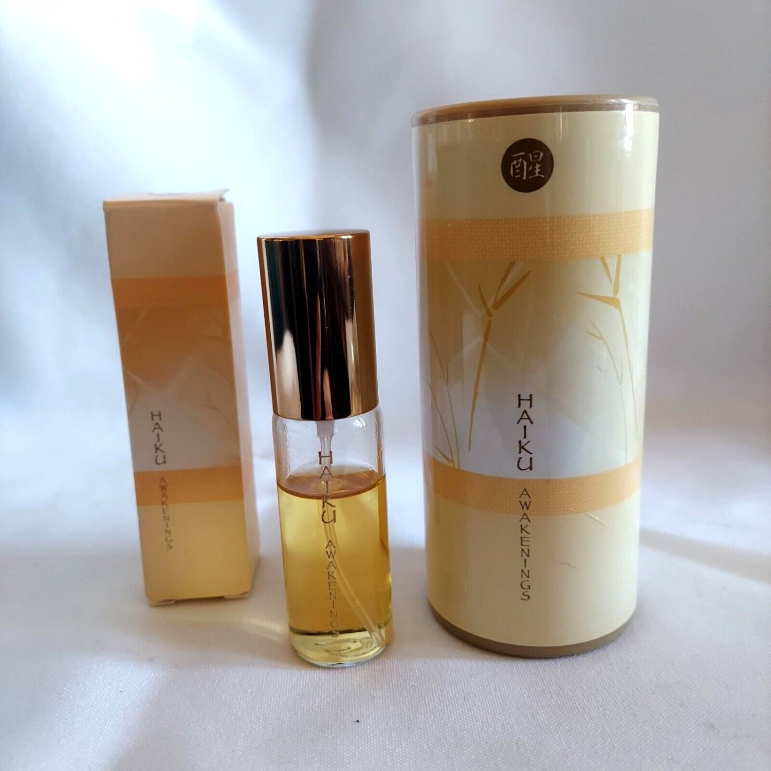 Avon Haiku Awakening Shimmering Body Talc & Parfum Spray Set