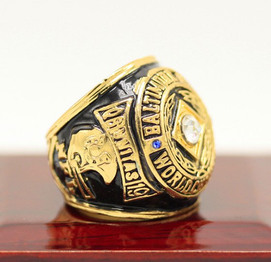 1958 Baltimore Colts NFL Championship ring Size 11 Back Solid