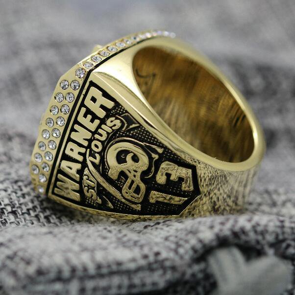 Size 9 St. Louis Rams 1999 Super Bowl Championship ring