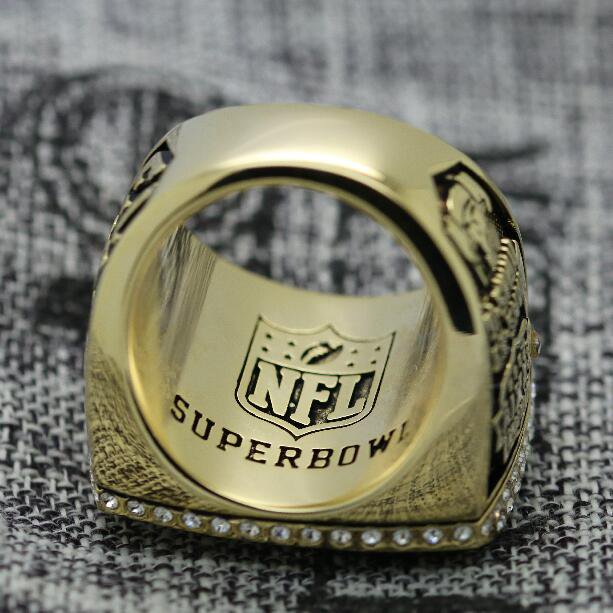 Size 9 St. Louis Rams 1999 Super Bowl Championship ring
