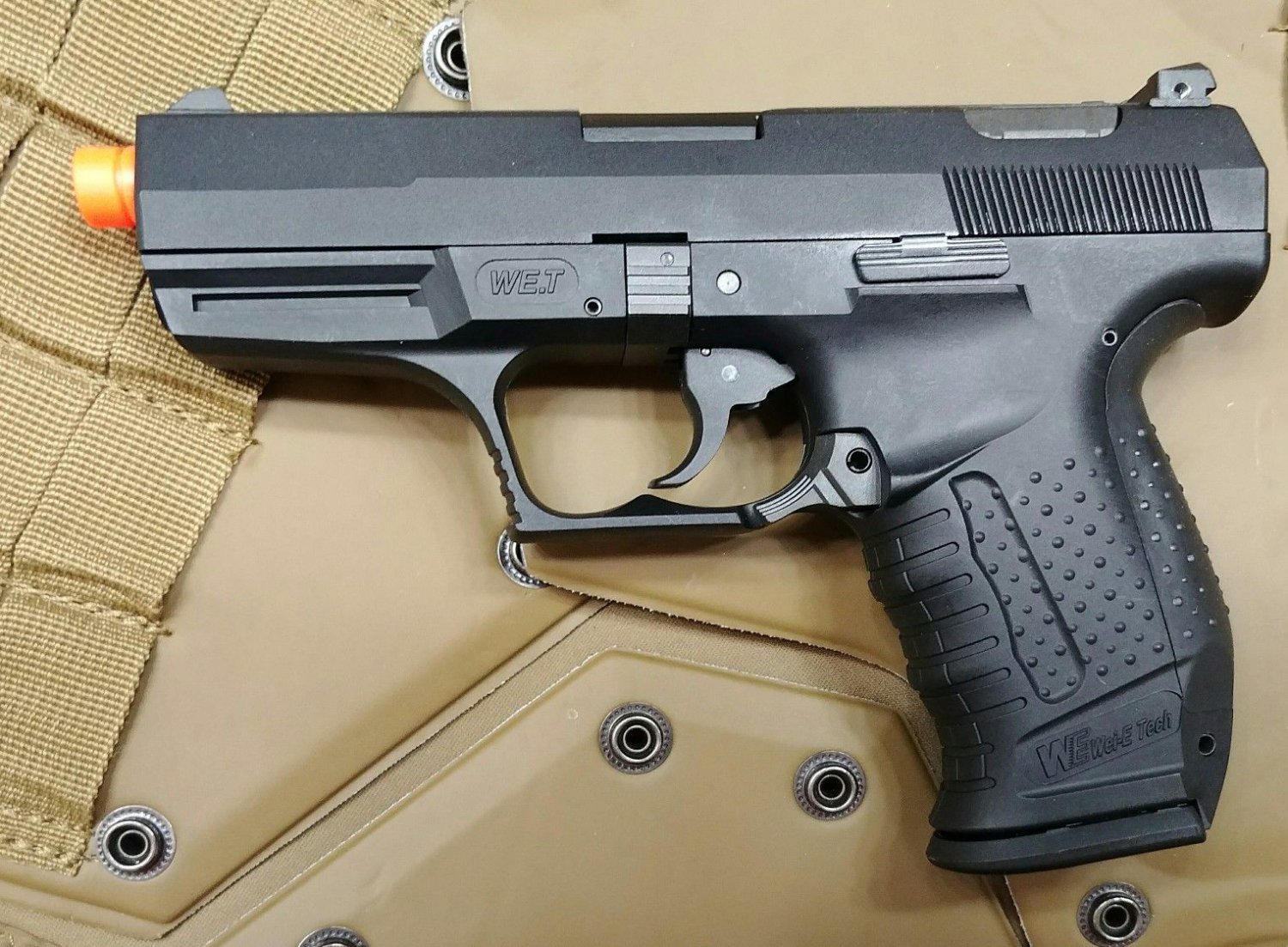 WE-TECH green gas blowback Walther Full size P99 full metal airsoft ...