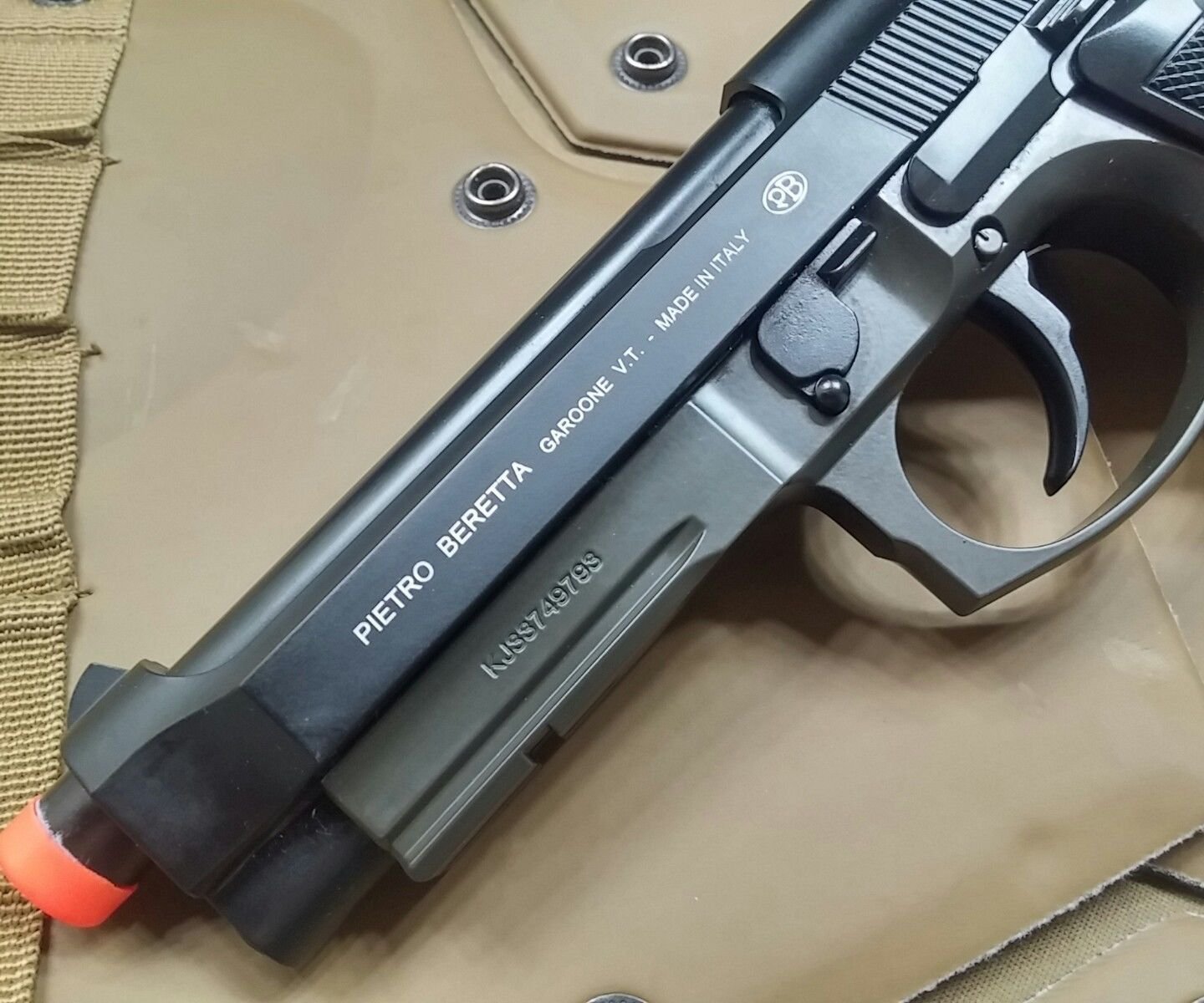 KJW green gas blowback M9 A1 Beretta full metal airsoft full size ...