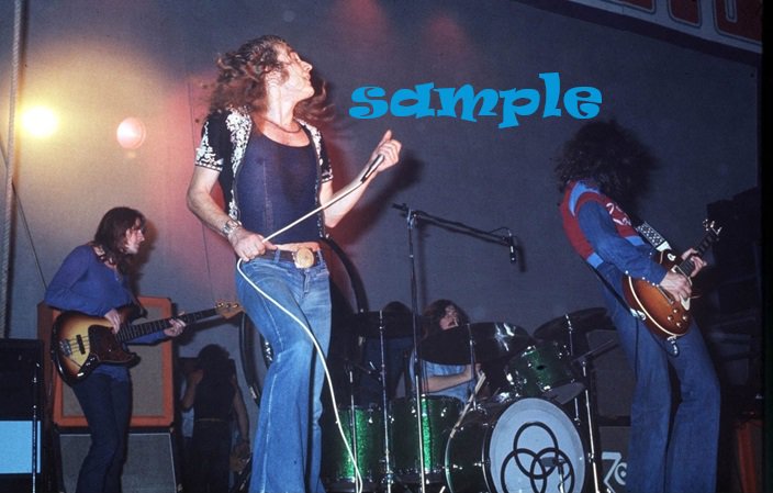 Led Zeppelin 1971 UK Concert Photo 8x10