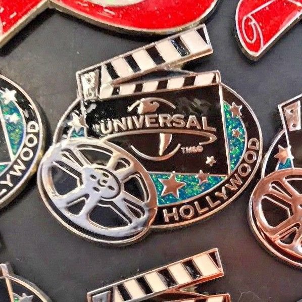 Universal Studios Hollywood Exclusive Round Green Magnet New