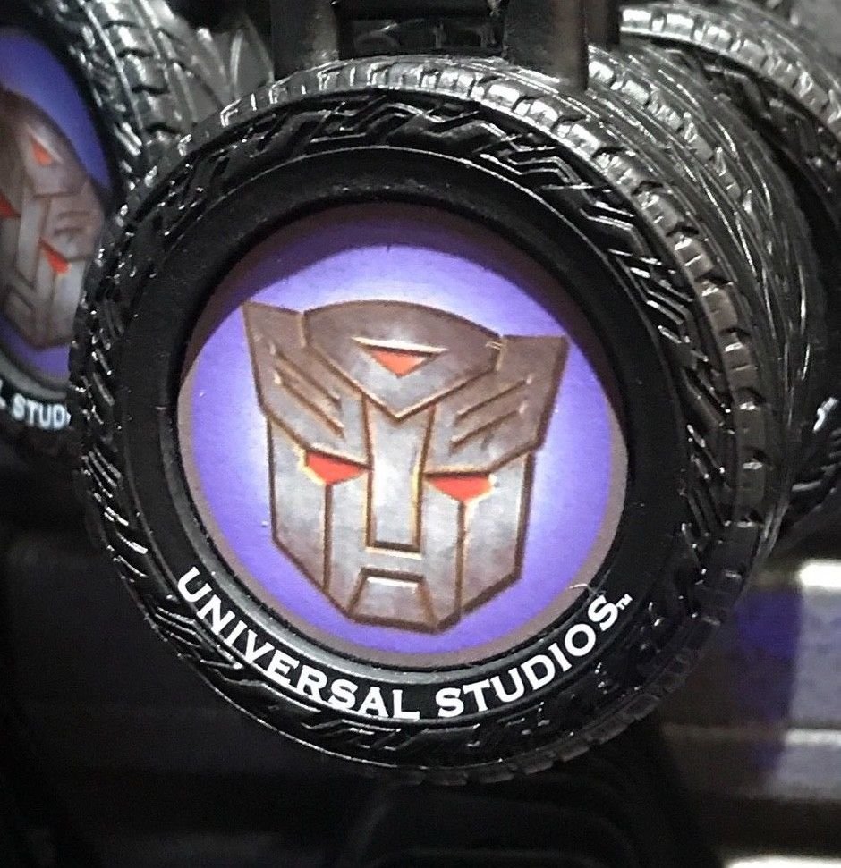 Universal Studios Exclusive Transformers Autobots Logo Tire Keychain New