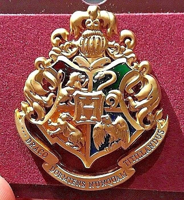 Universal Studios Wizarding World Harry Potter Hogwarts House Crest ...