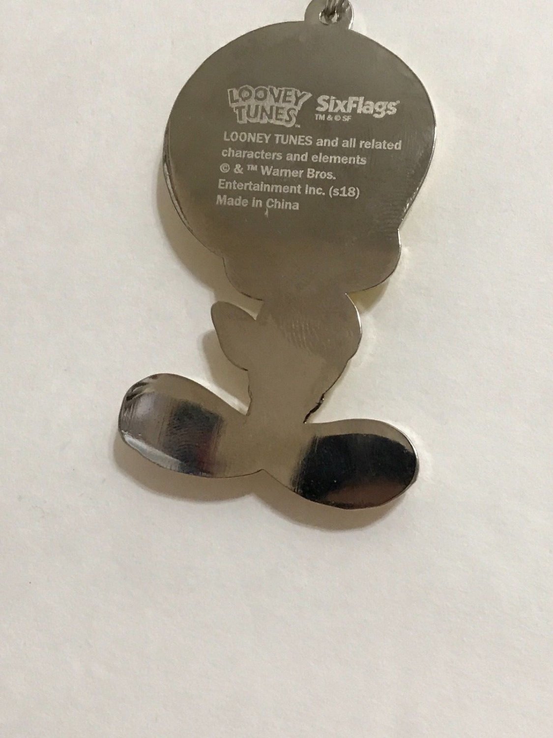 Six Flags Magic Mountain Looney Tunes Tweety Bird 3-D Enamel Metal Keychain