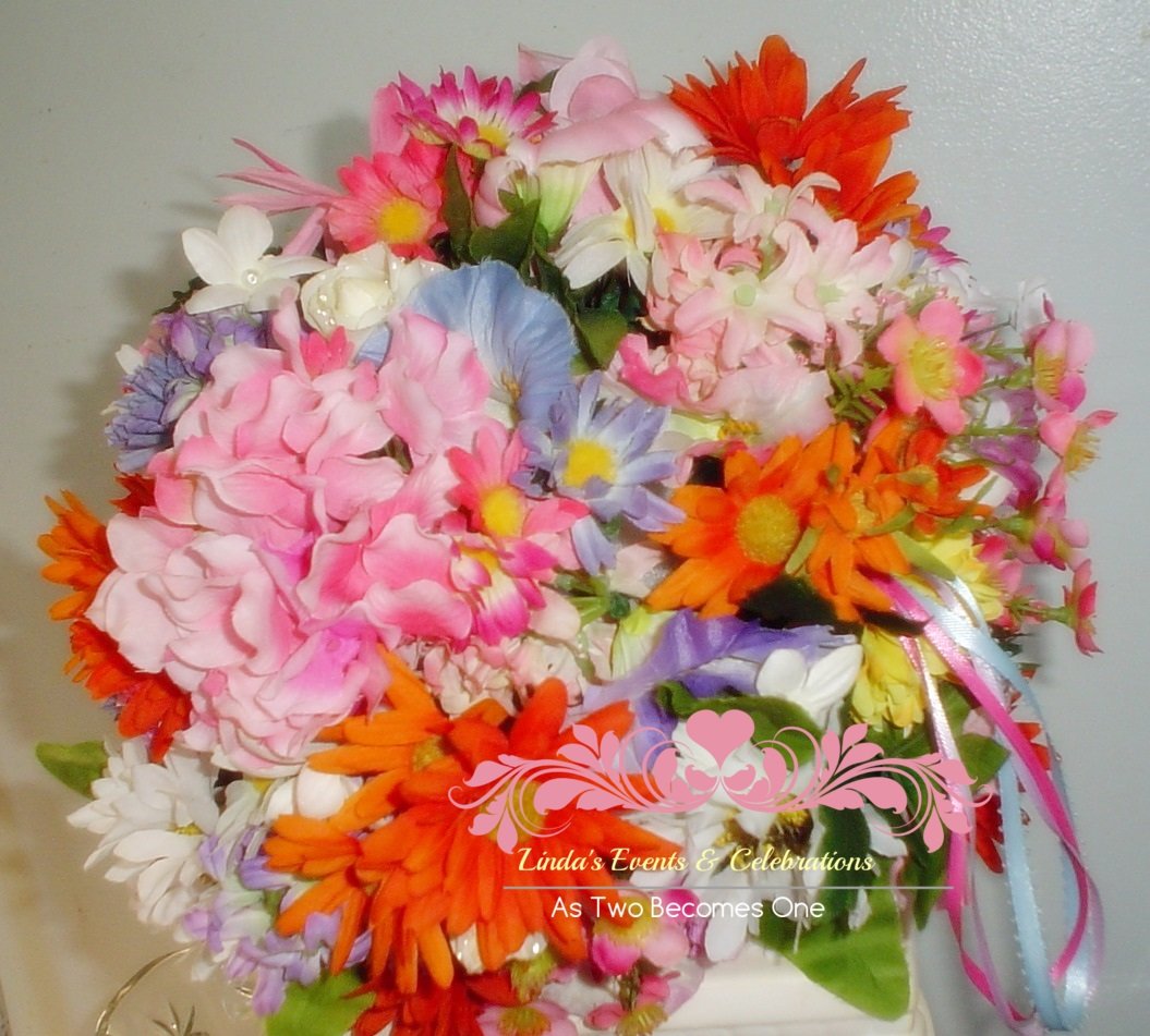 Flower Pomander flower girl bride's bouquet maid of honor wedding flowers