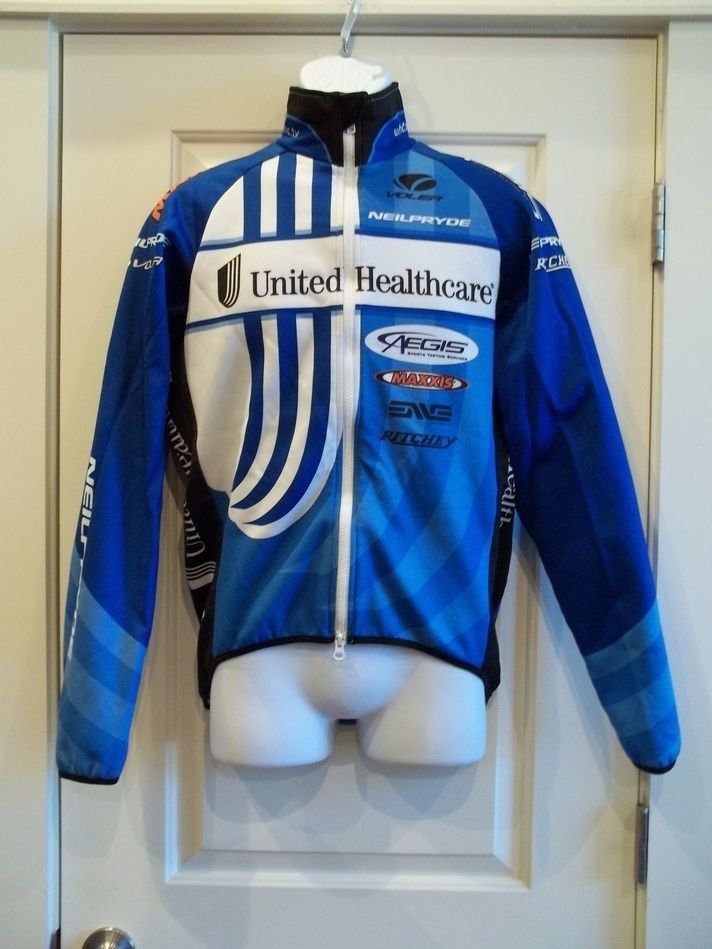 United Healthcare Pro Cycling Team Men's Voler Thermal Jacket Medium
