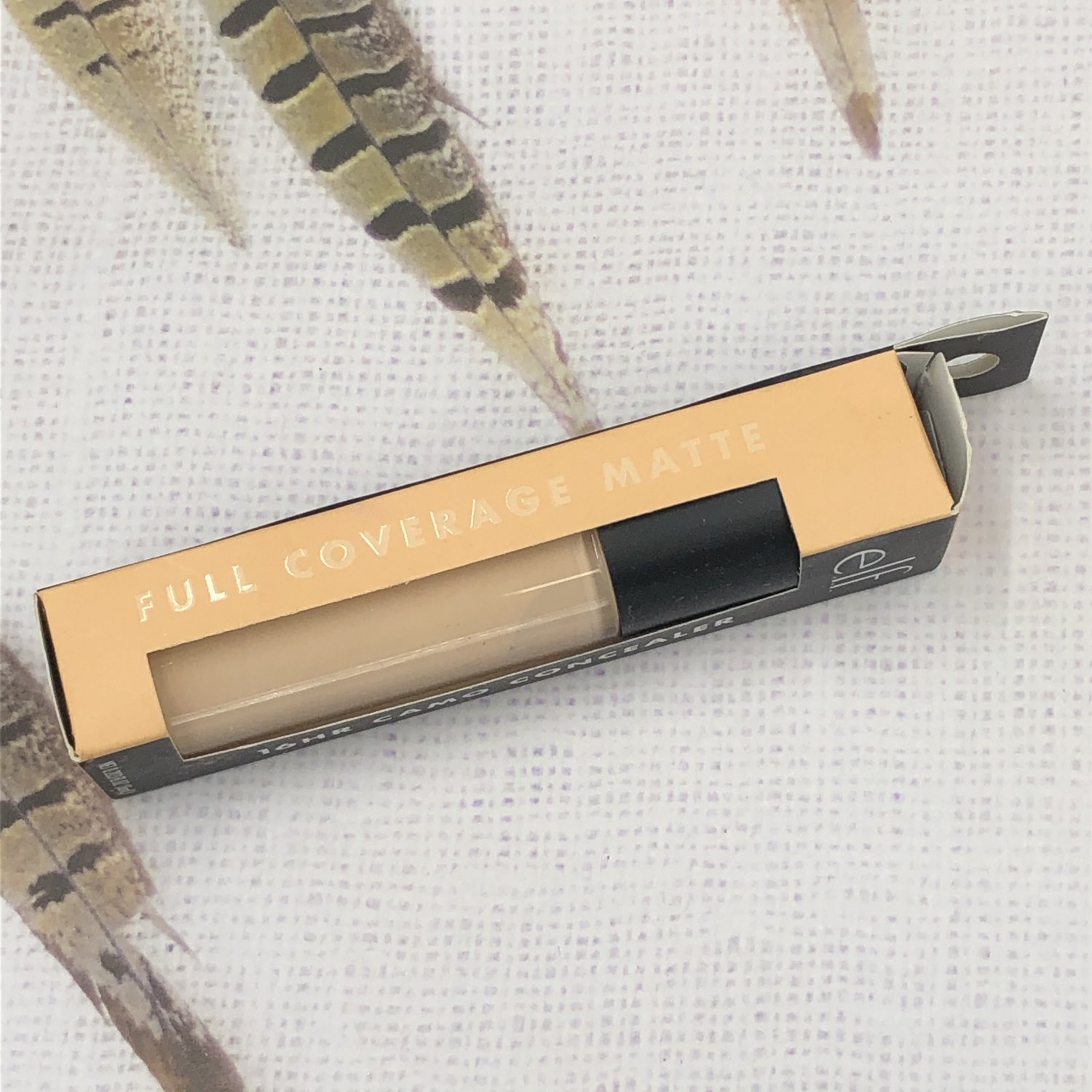 elf 16 Hr Camo Concealer Light Sand 85844 Full Coverage Matte