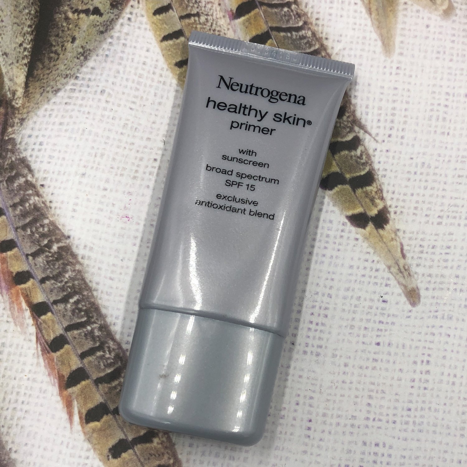 Neutrogena Healthy Skin Primer with SPF 15 Sunscreen