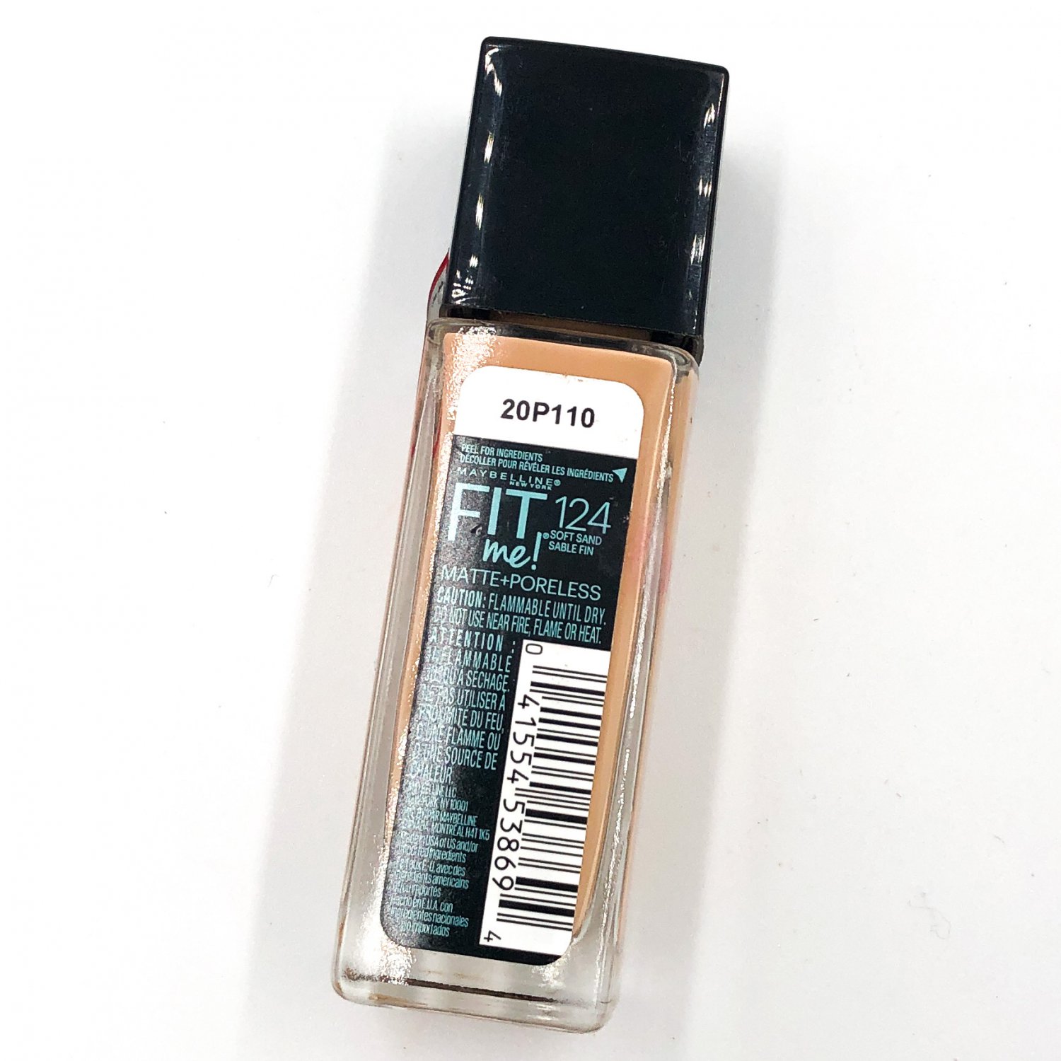 Maybelline Fit Me! Matte + Poreless Liquid Foundation 124 Soft Sand