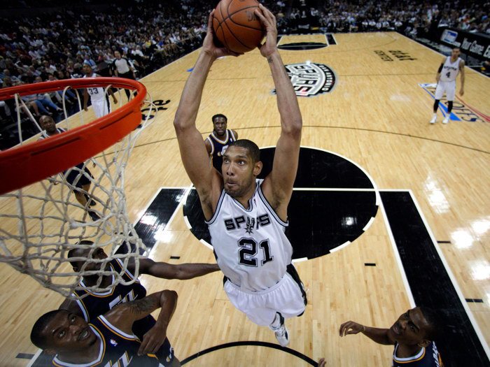 Tim Duncan Dunk San Antonio Spurs NBA 32x24 Print Poster