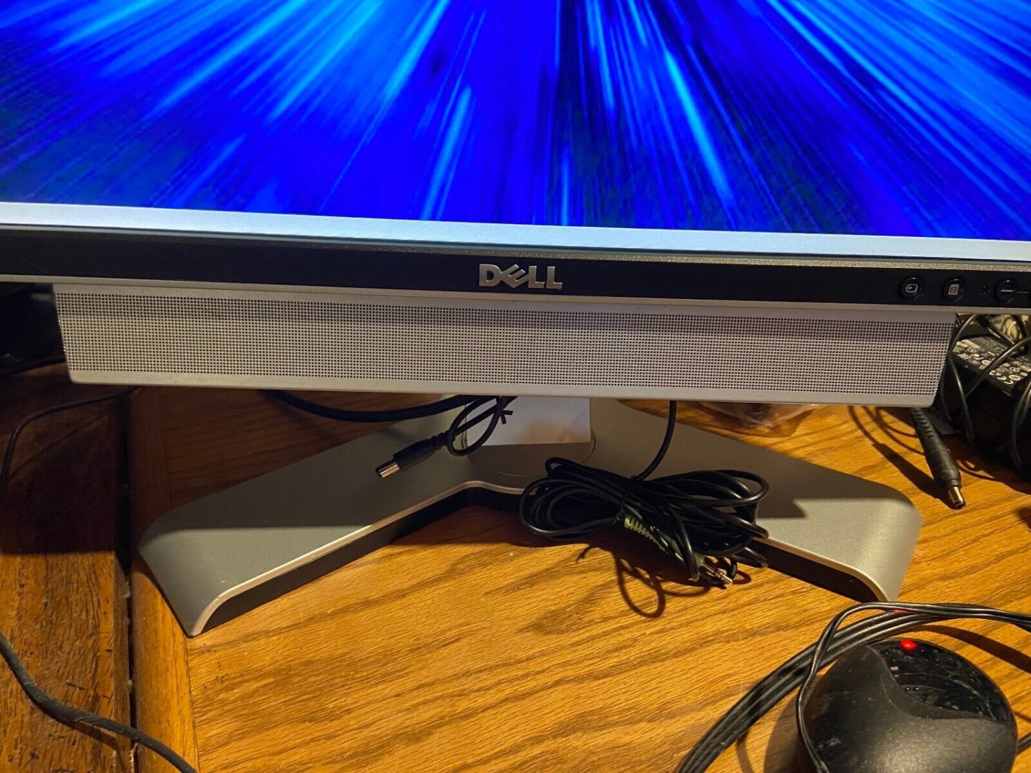 Dell Ultrasharp 20" Widescreen 2009Wt Monitor Silver 1680x1050 + Sound Bar