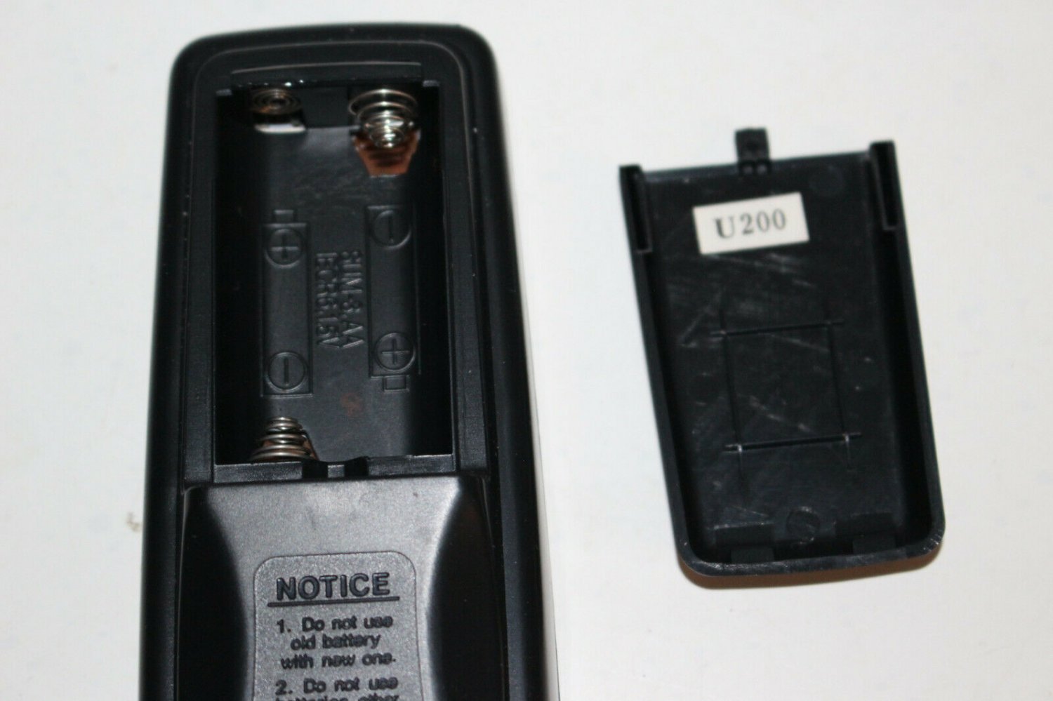 Magnavox Genuine Original N9035UD VCR TV Remote Control SV2000 SVB106