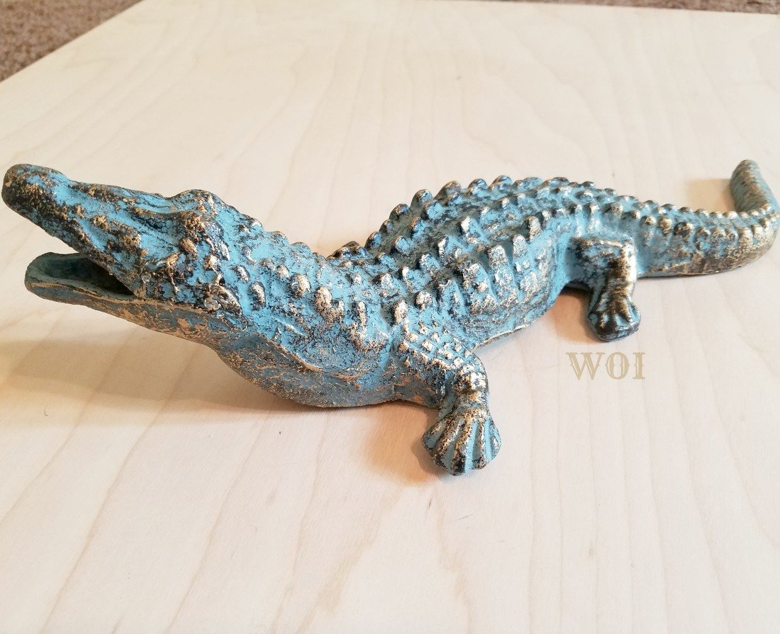 Distressed Alligator Animal Reptile Statue Gator Figure Crocodile Swamp ...