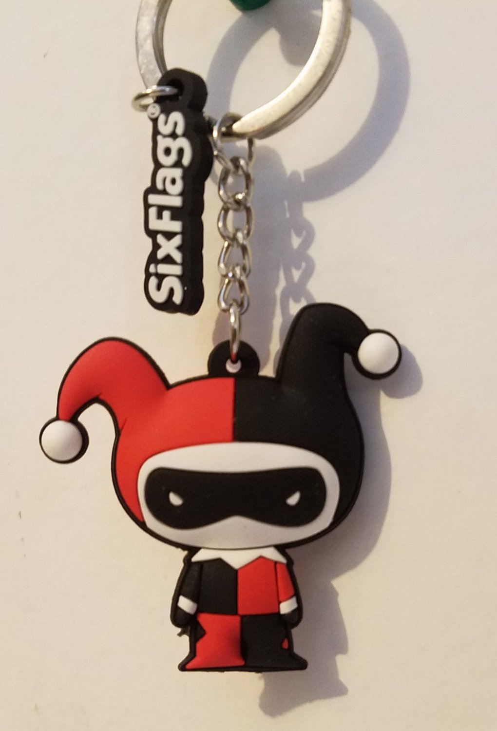 Six Flags Magic Mountain DC Comics Harley Quinn Character Keychain New