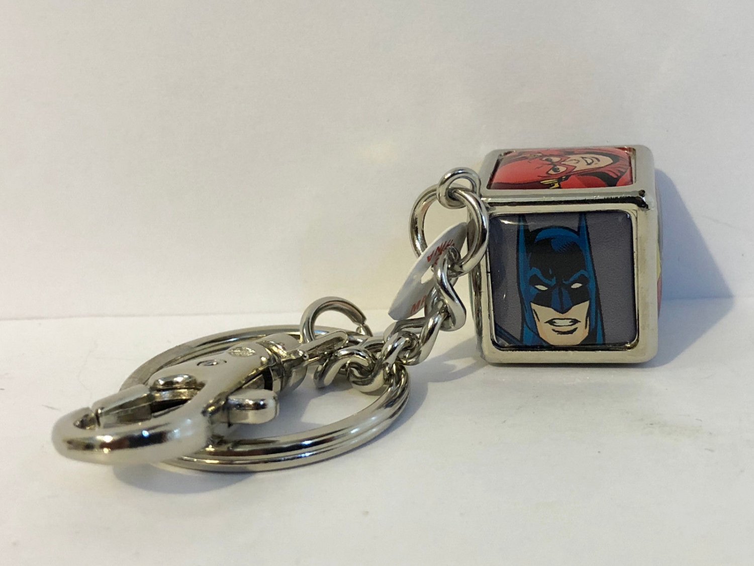 Six Flags Magic Mountain DC Comics Justice League Cube Keychain