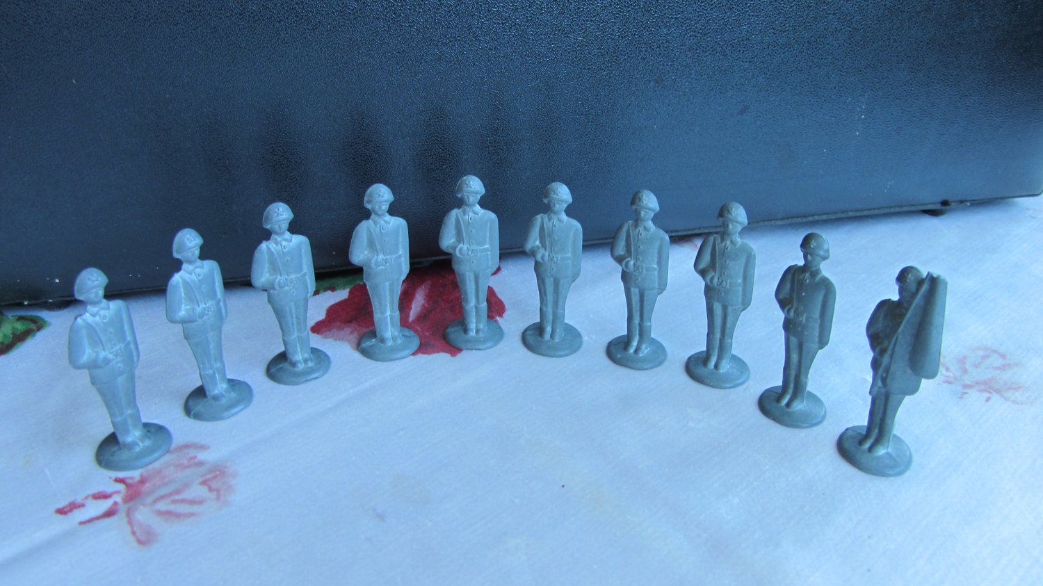 10 Soviet Military Toy Soldiers. Tin Army Soldiers. USSR. Soviet ...