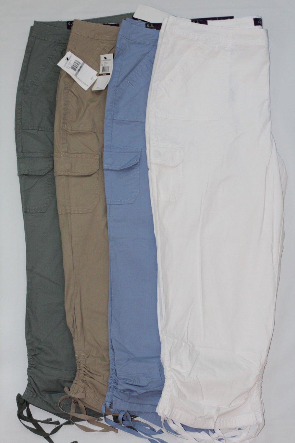 NWT Womens GLORIA VANDERBILT Crop Zoey Cargo Capris White Blue Olive Tan