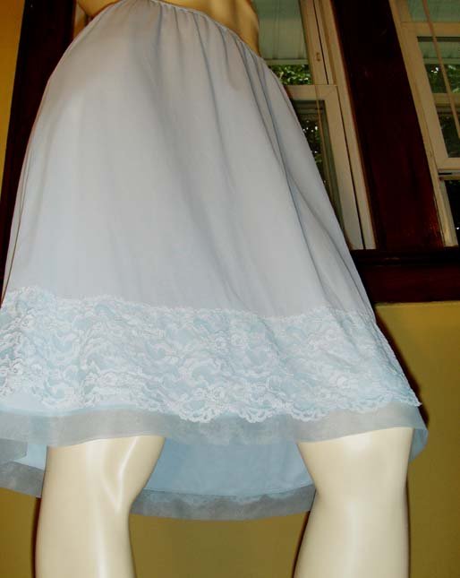 Vintage 50s 60s Baby Blue Nylon Tricot Lacy Hem Half Slip 2X