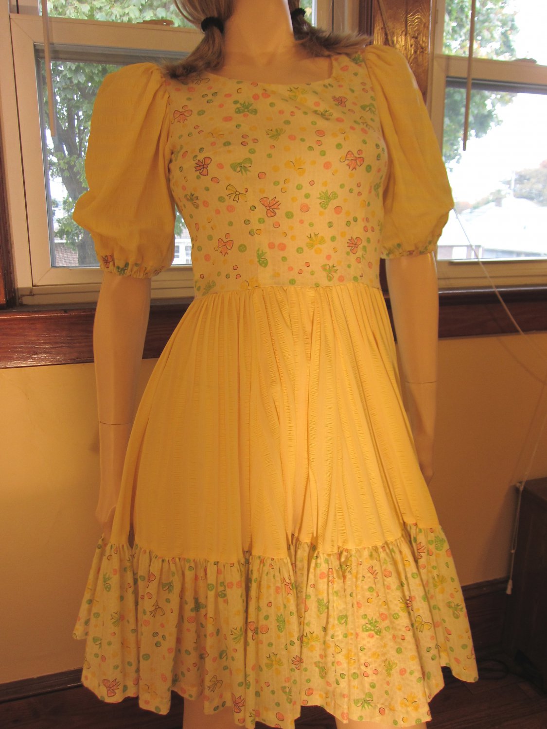 VTG 70s Girl’s Puff Slv Bow Print Ruffle Hem Circle Skirt Bluegrass Dress