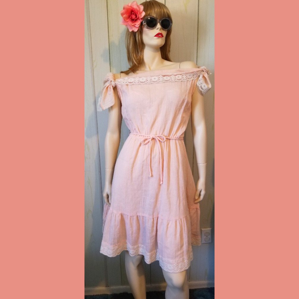 Vintage 70s Boho Babe Peachy Pink Gauze Ruffle Sundress Peasant Dress M