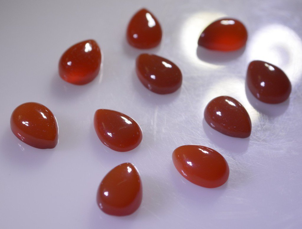 Red onyx loose Stone 1 Pieces 7 x 10 mm Pear Red cabochon Gemstone