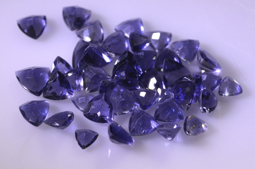 iolite loose Stone 1 Pieces 4x4,5x5,6x6,7x7 mm Trillion Blue faceted ...