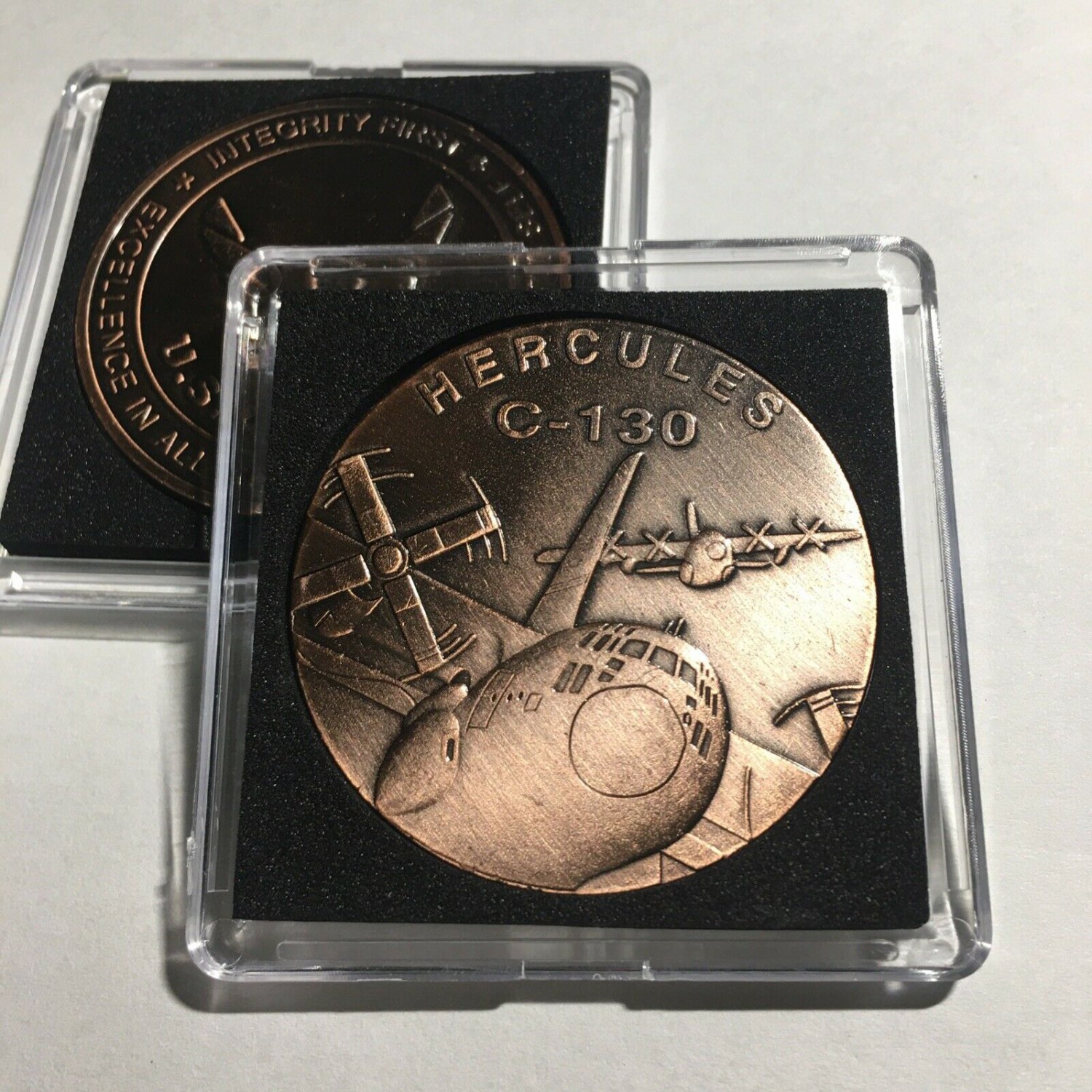 USAF C-130 HERCULES Challenge Coin w/Case FREE SHIPPING USA AF43