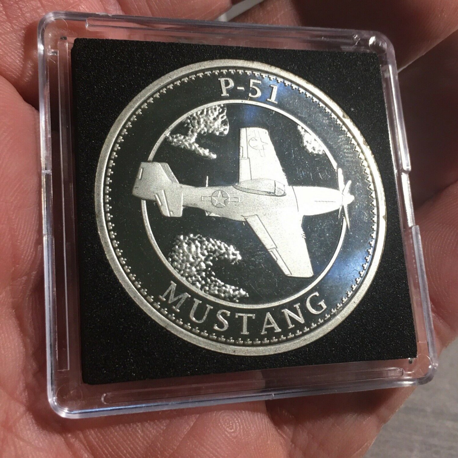 P-51 Mustang WW2 Challenge Coin Set US ARMY Air Force w Cases & Stands ...