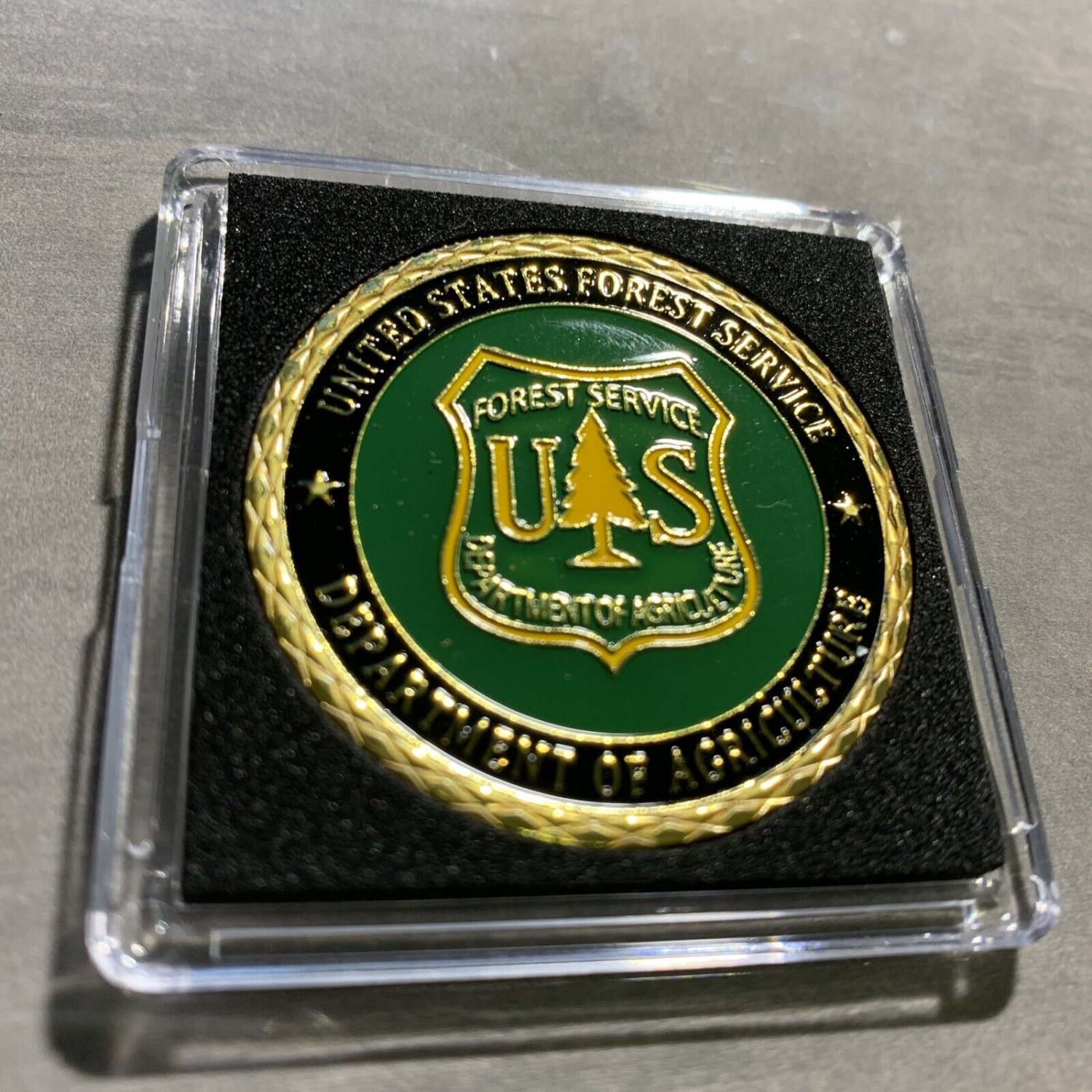 US FOREST SERVICE-DEPT OF AGRICULTURE Challenge Coin with Case